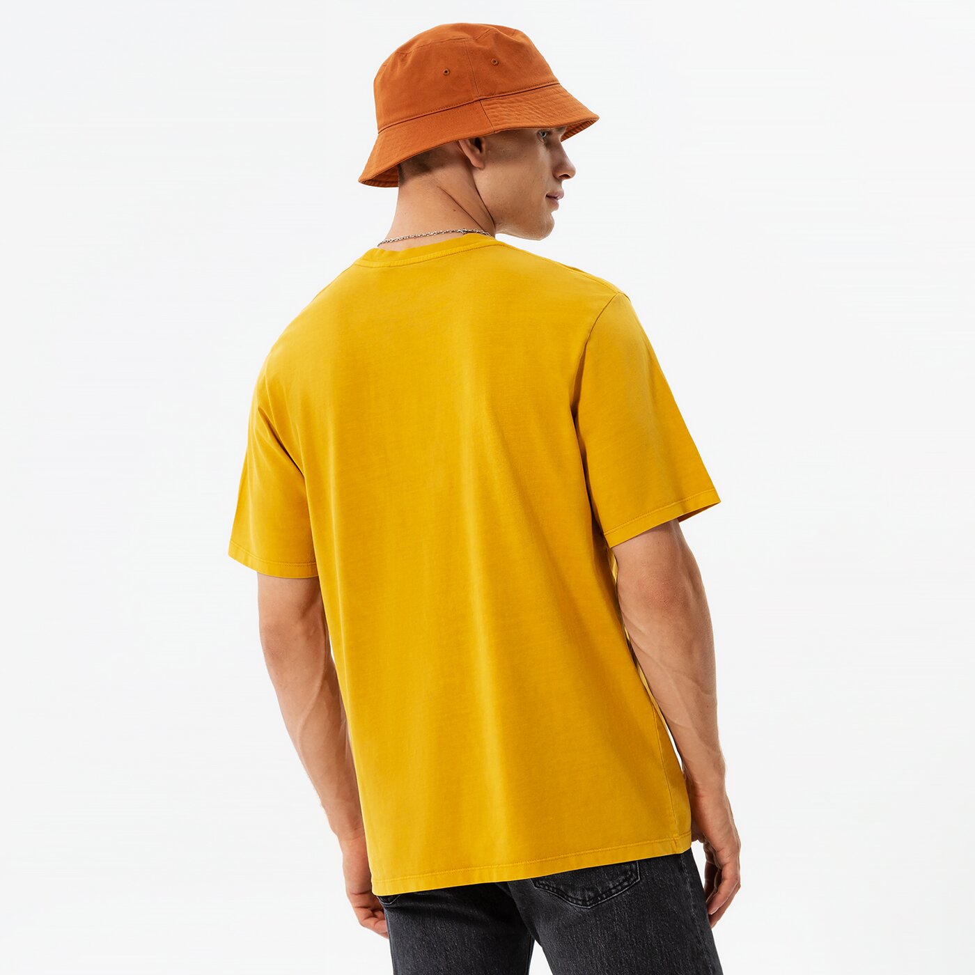 LEVI'S PÓLÓ SEASONAL POCKET TEE A3697-0001 Mustársárga 9 341,00 HUF ...