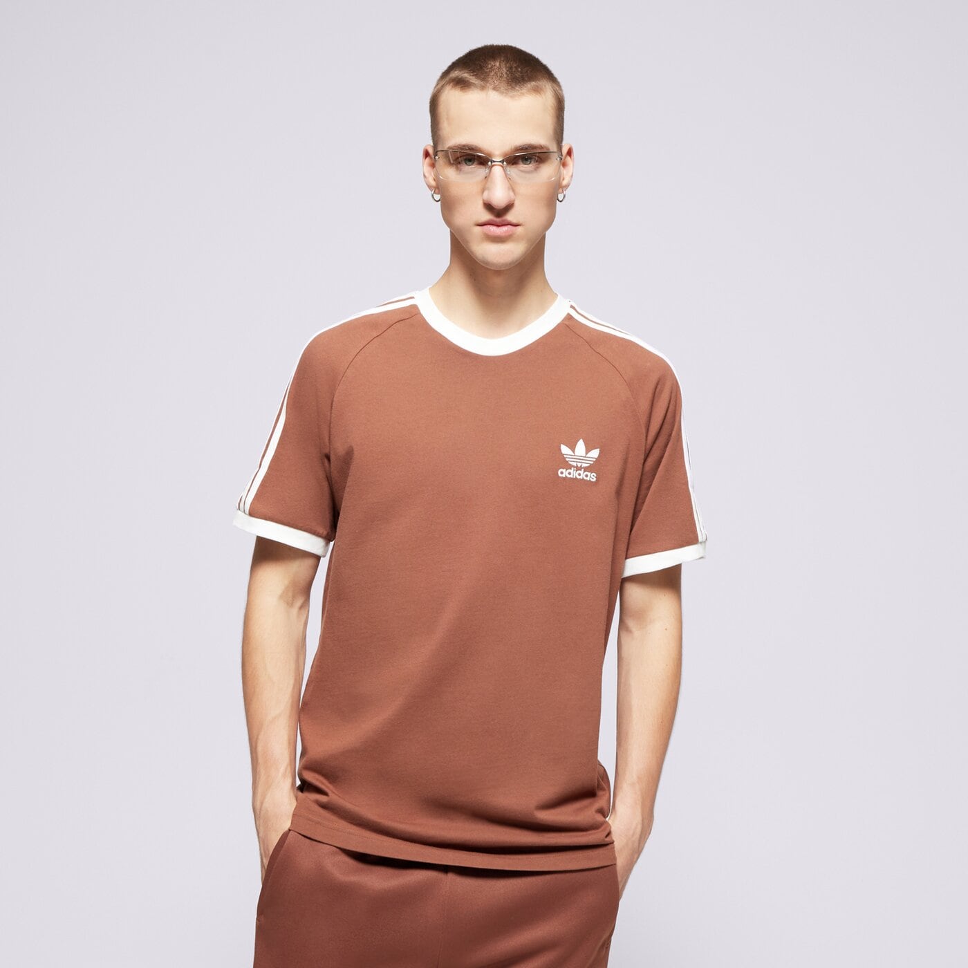 ADIDAS PÓLÓ 3-STRIPES TEE IZ3071 BARNA 7 990,00 HUF | Póló | Kiváló ...