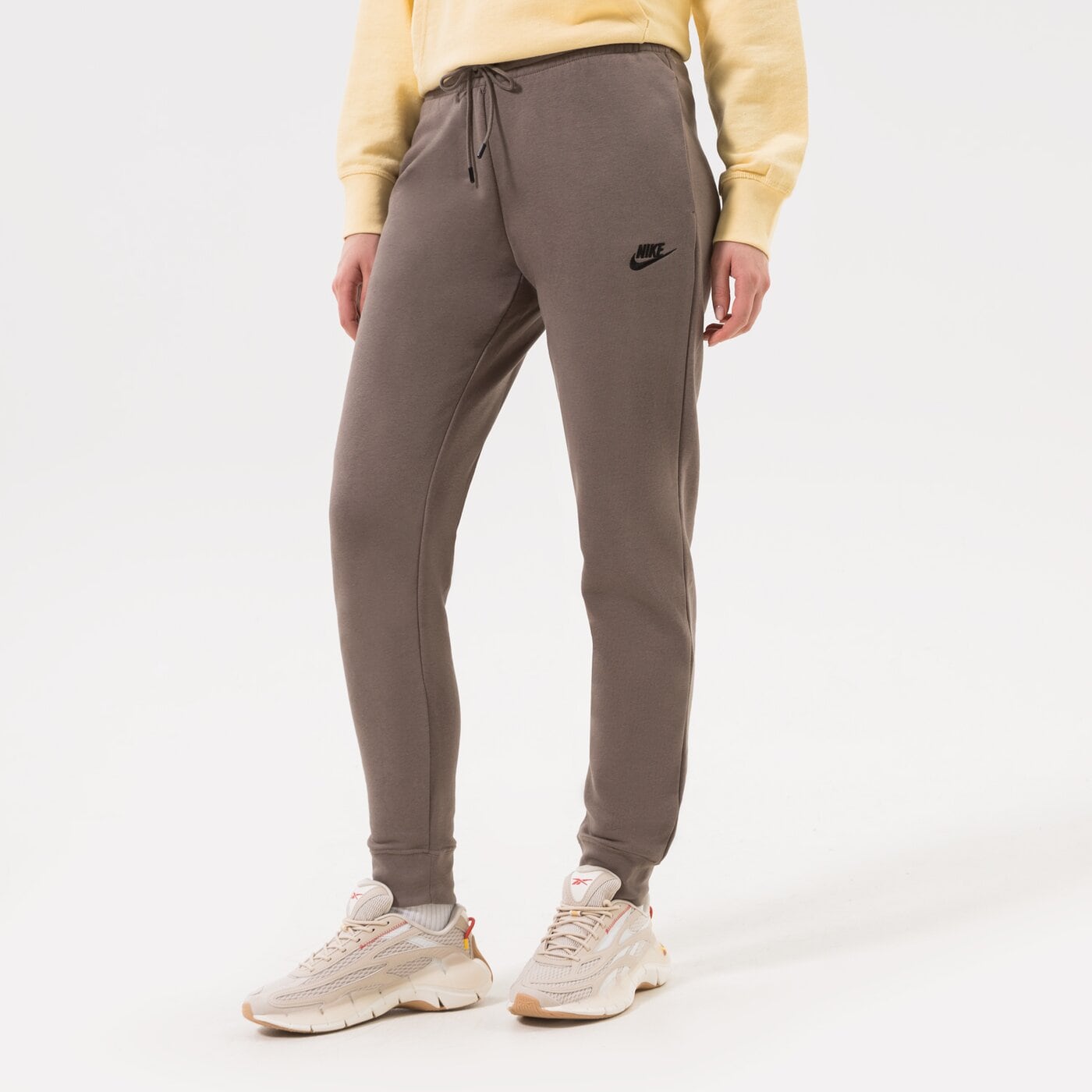 Nike NadrÁg W Nsw Essntl Pant Reg Flc Mr Dx2320 040 SzÜrke 10 990 00