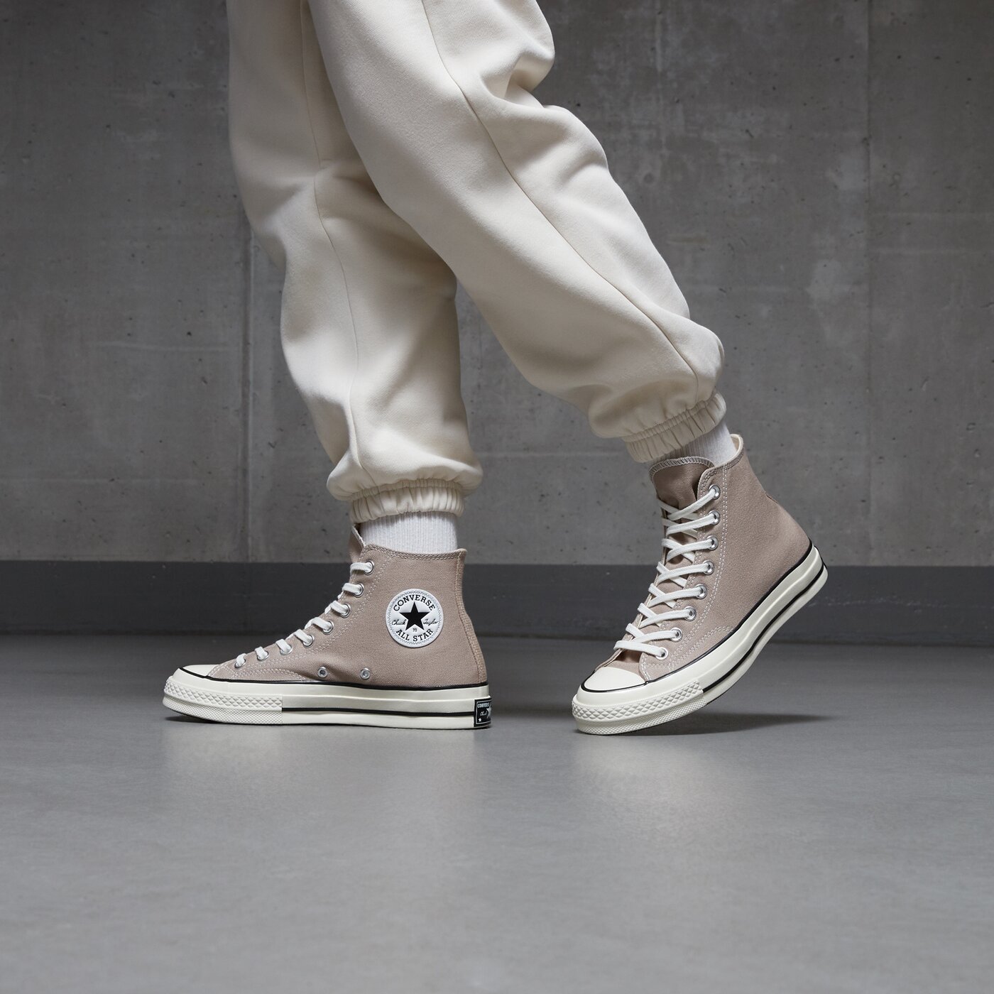 CONVERSE CHUCK 70 A06520C BÉZS 22 990,00 HUF | Tornacipő | Kiváló ...