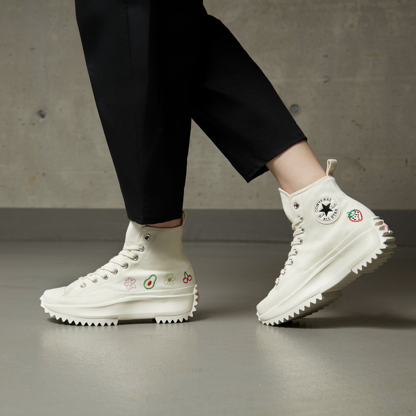 CONVERSE RUN STAR HIKE A03560C FEHÉR 30 990,00 HUF | Tornacipő | Kiváló ...