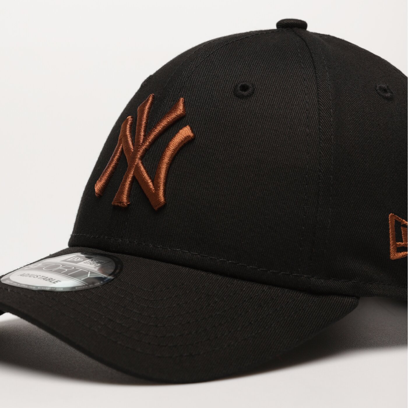 NEW ERA SAPKA LE 940 NYY NEW YORK YANKEES 60364447 FEKETE 9 341,00 HUF ...