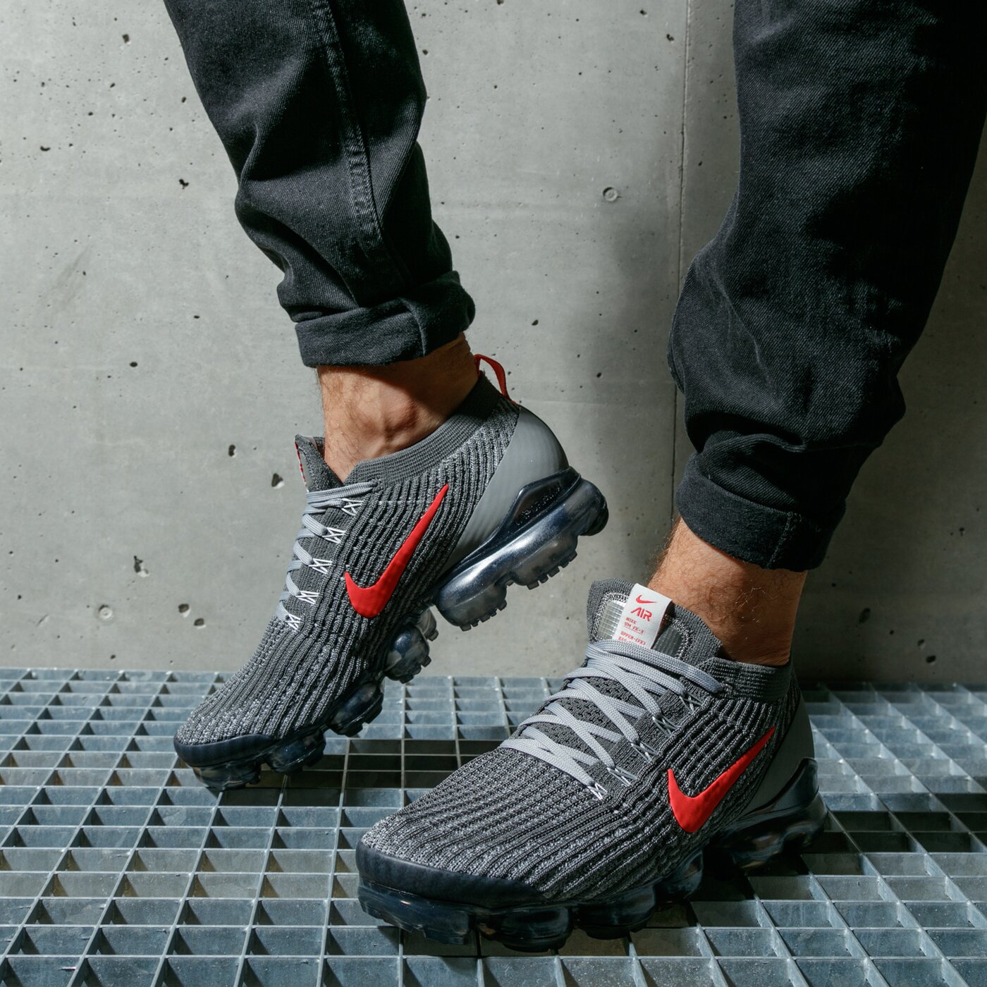 NIKE AIR VAPORMAX FLYKNIT 3 CT1270-001 SZÜRKE 44 990,00 Ft! Legendás ...