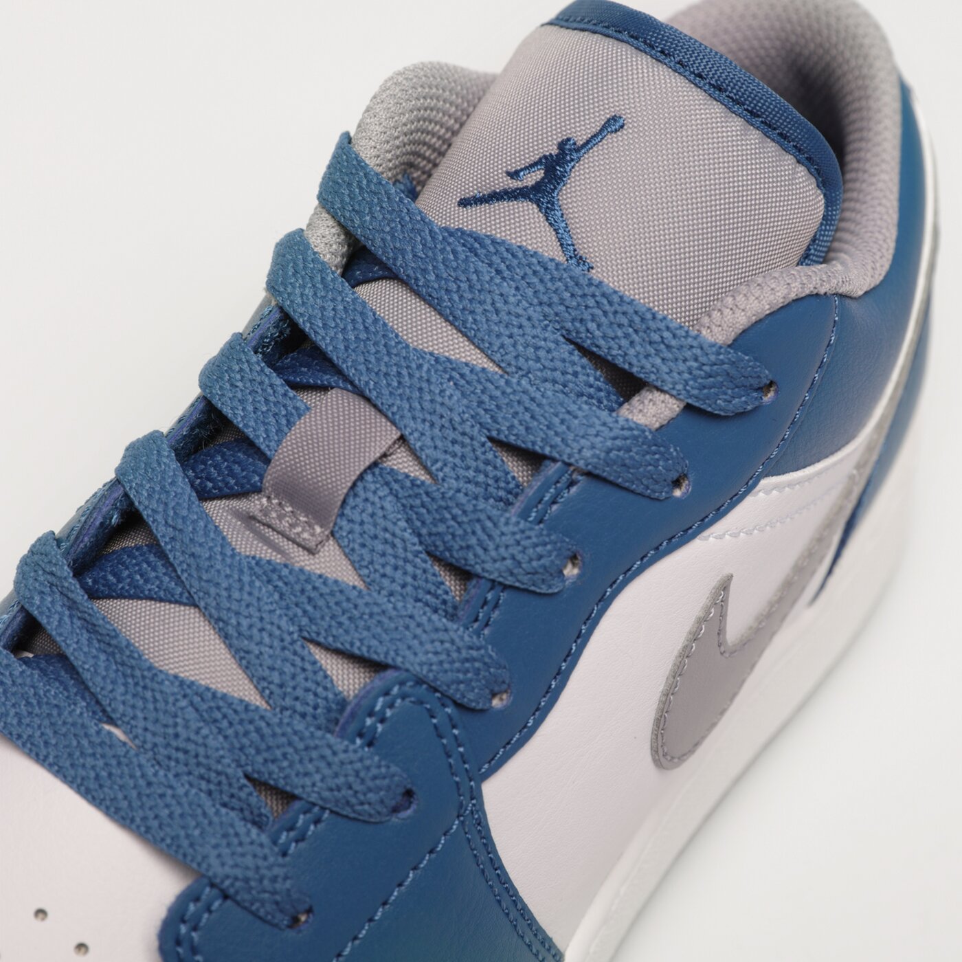 AIR JORDAN 1 LOW 553560-412 KÉK 44 990,00 HUF | Sportcipő | Kiváló ...